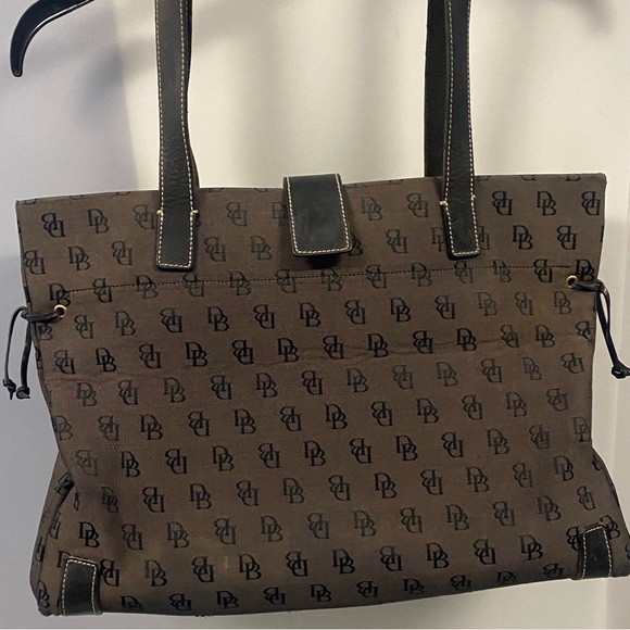Dooney & Bourke | Bags | Dooney Bourke Shoulder Bag Logo Canvas ...